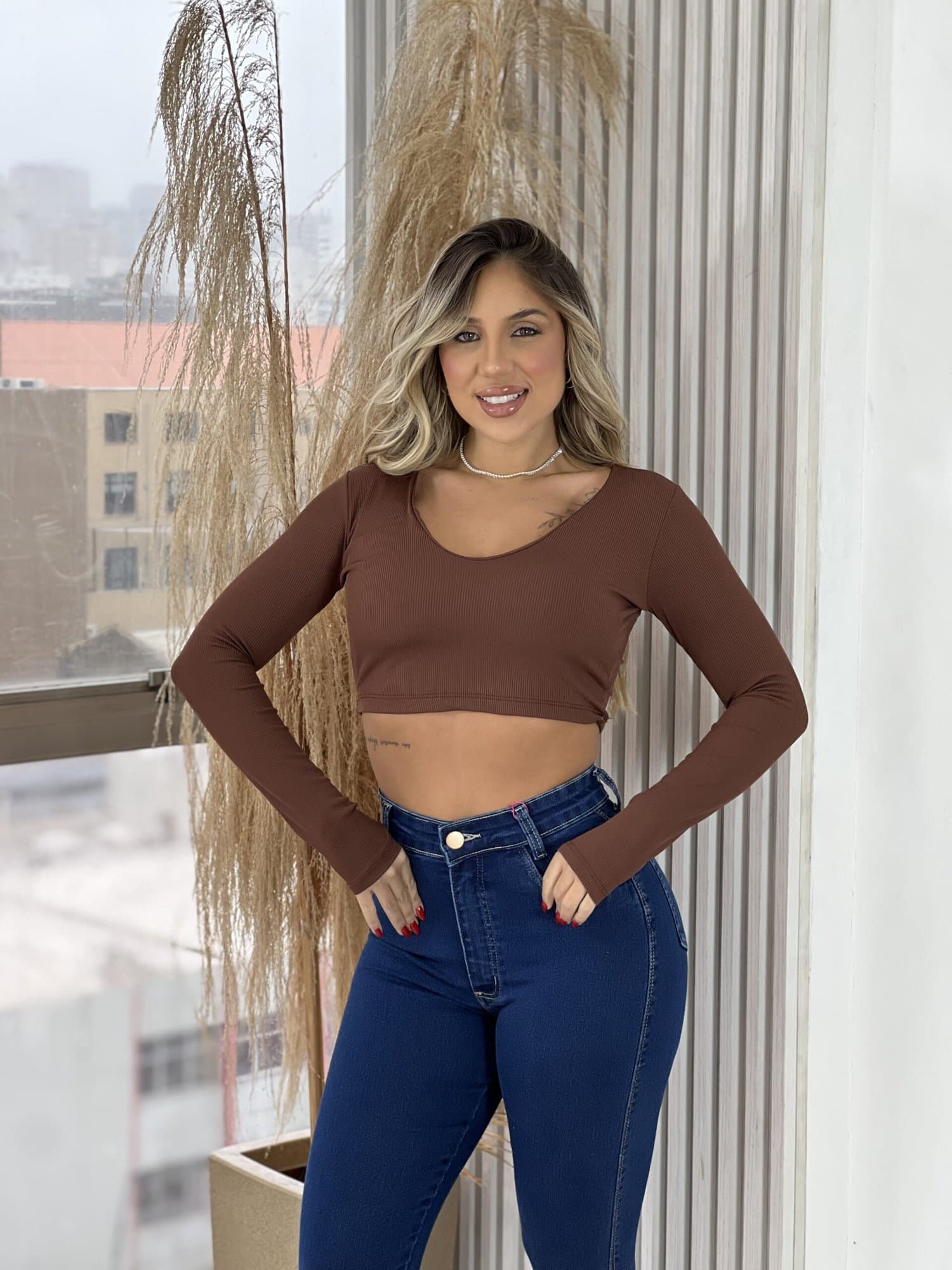 Cropped Manga Longa Ema Marrom - Glamourosa Chic